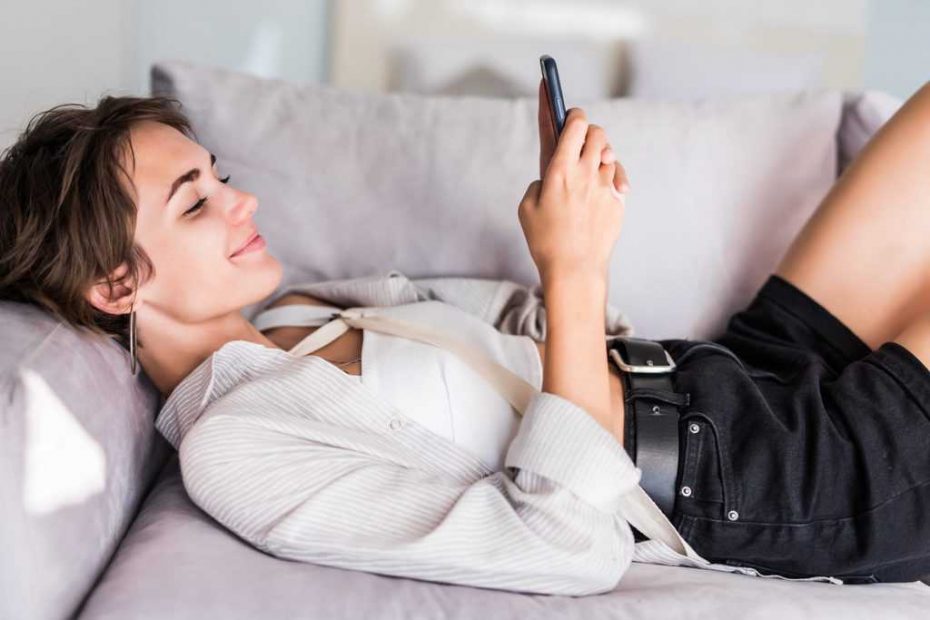 50 Sexting ideas for him in long distance (he will go crazy)